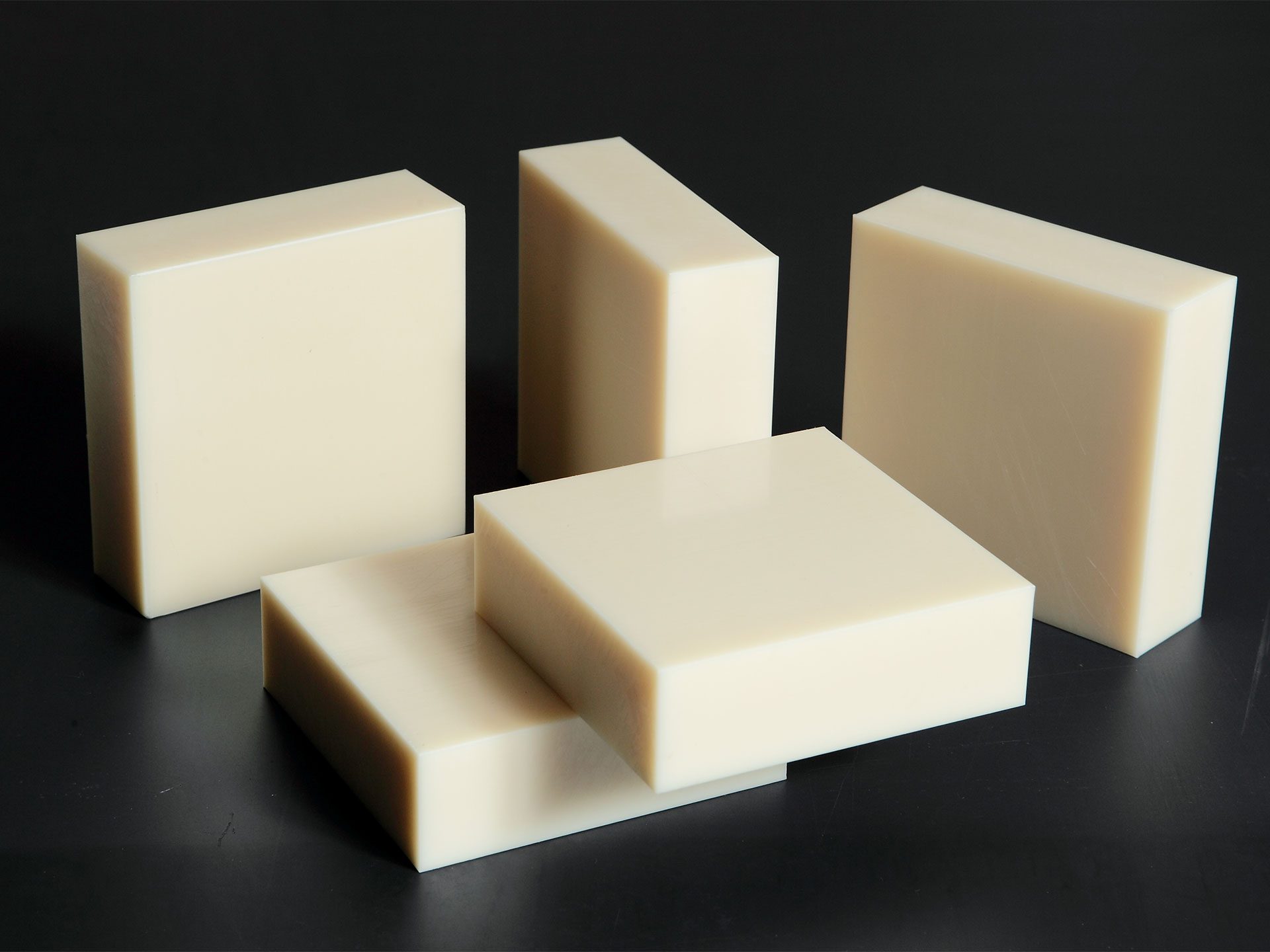 Comco PA 12 Cast - Polyamide 12 - Comco EPP